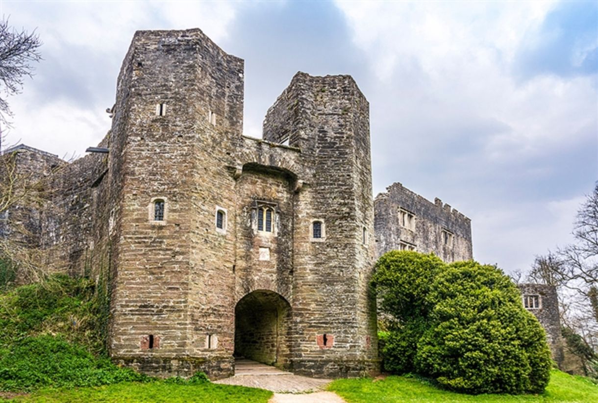 Castles In Devon | Beverley Holiday Homes